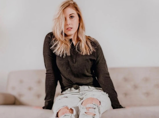 Why Melanie Pierce’s New Single ‘flame.’ is the Epitome of Perfect ...