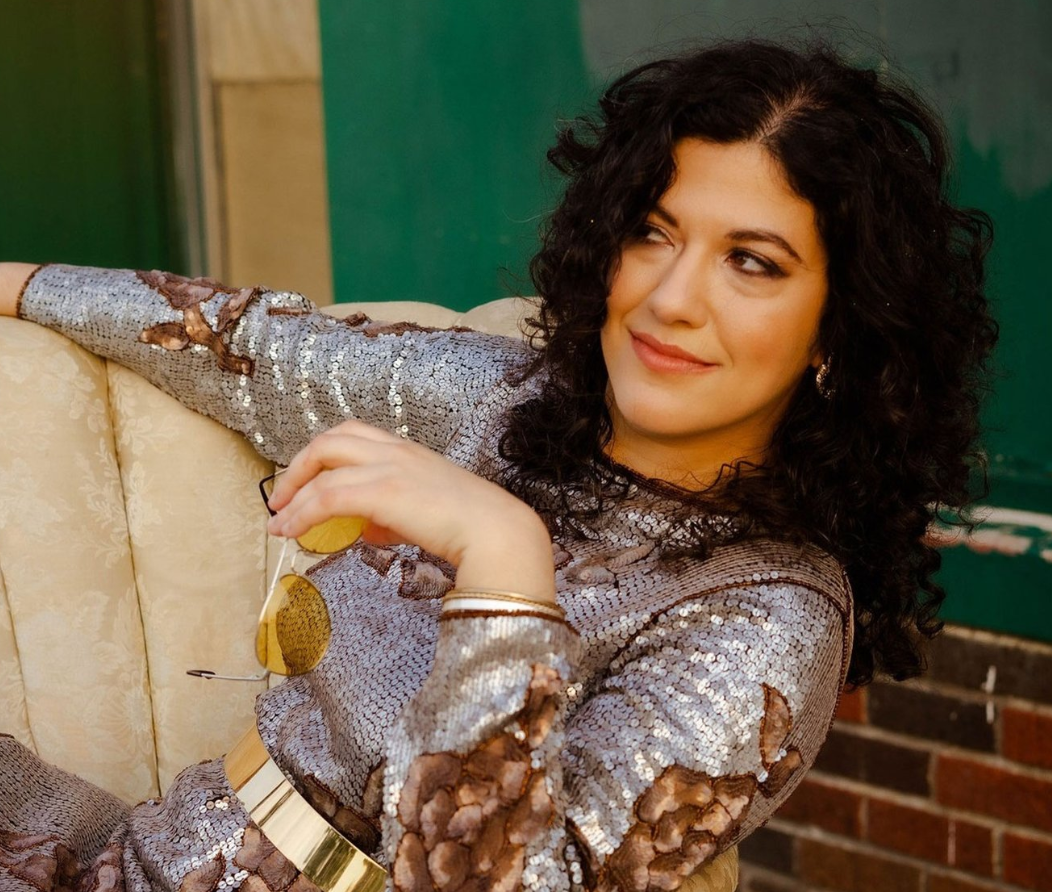 Casii Stephan Drops New Single ‘Wine & Gold’: An Irresistible Blend of ...